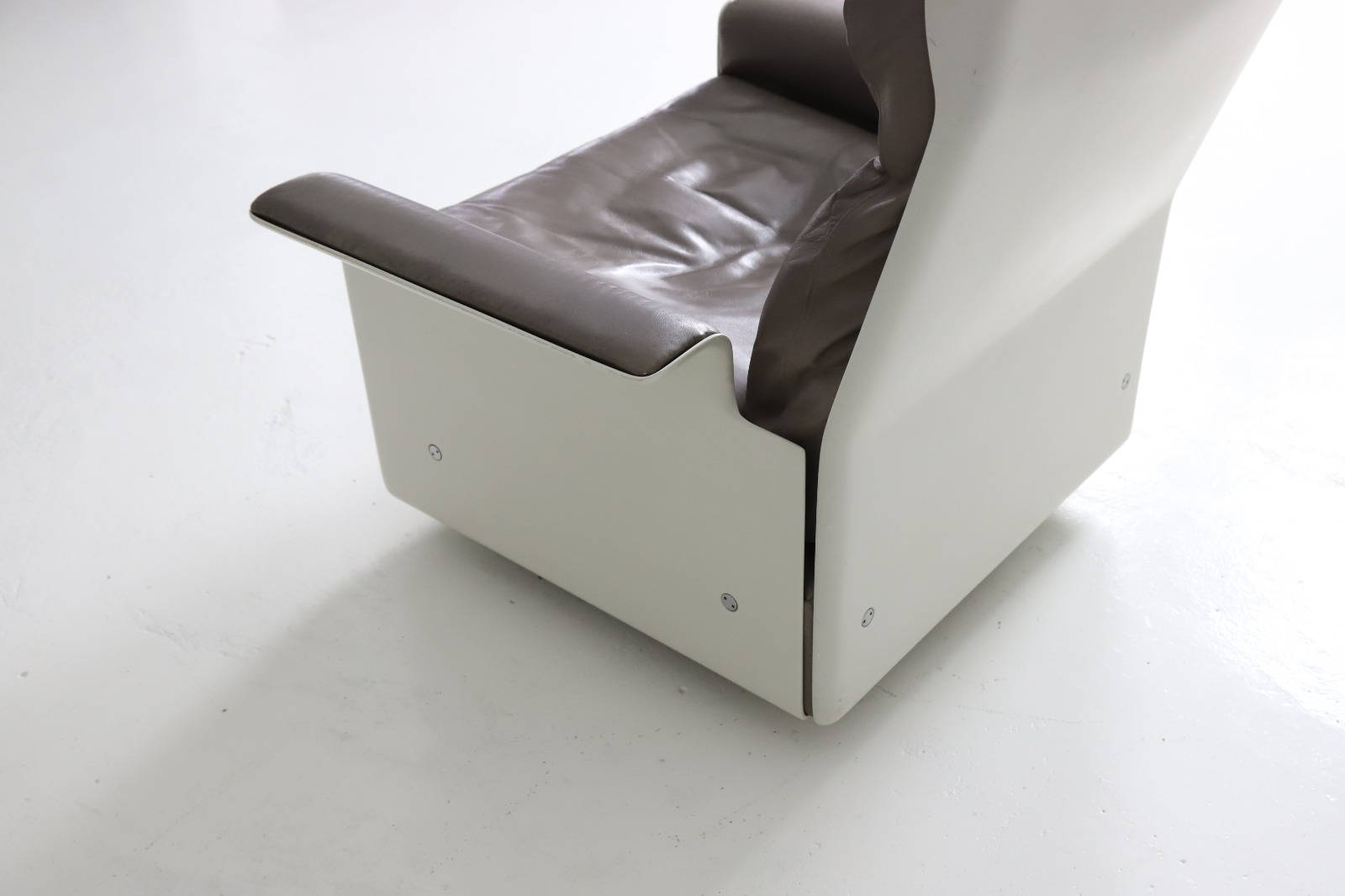 Dieter Rams ‘620 Chair Programme’ lounge chair – Studio Alium
